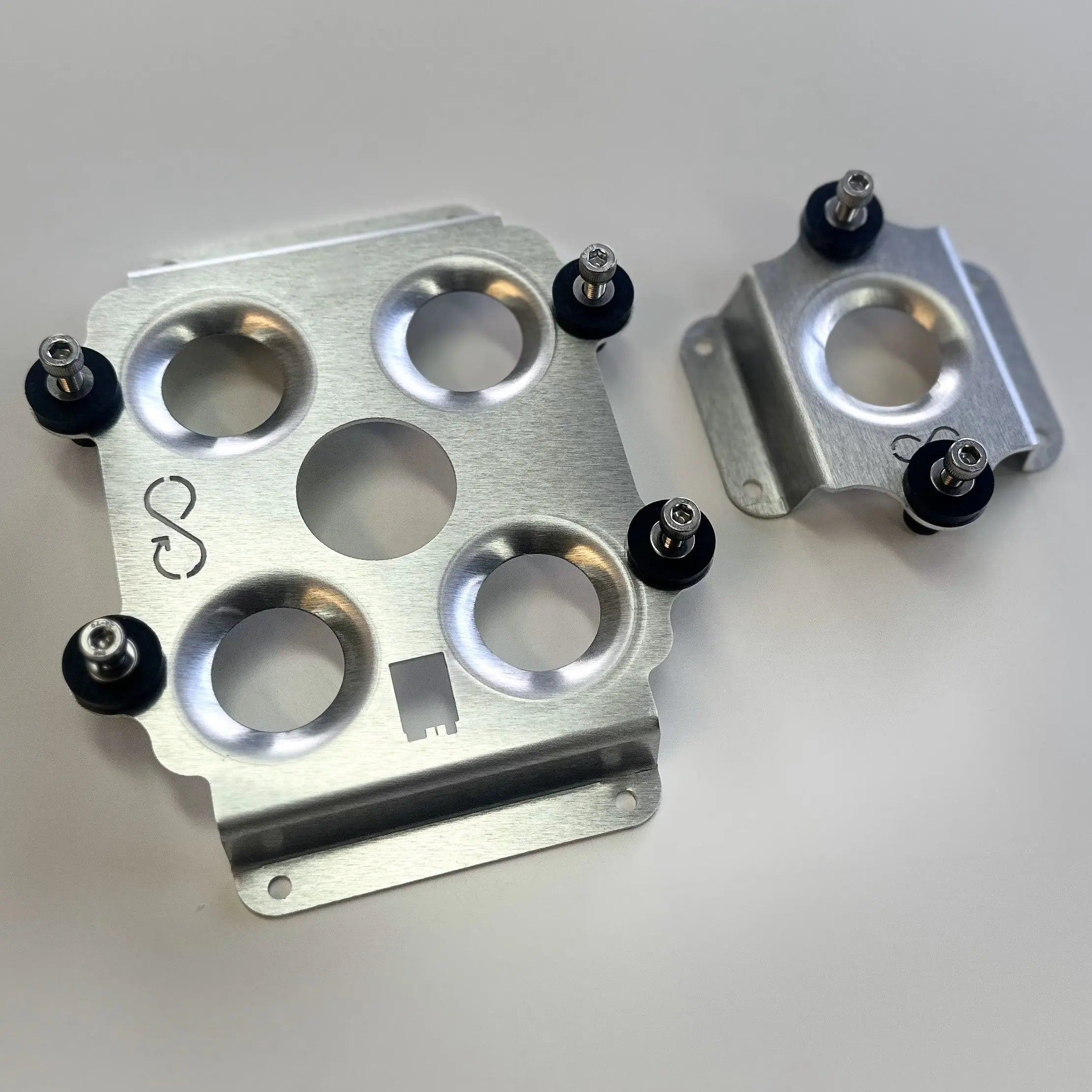 Haltech Elite 550/750 ECU Mount – CIRCUITWORXS