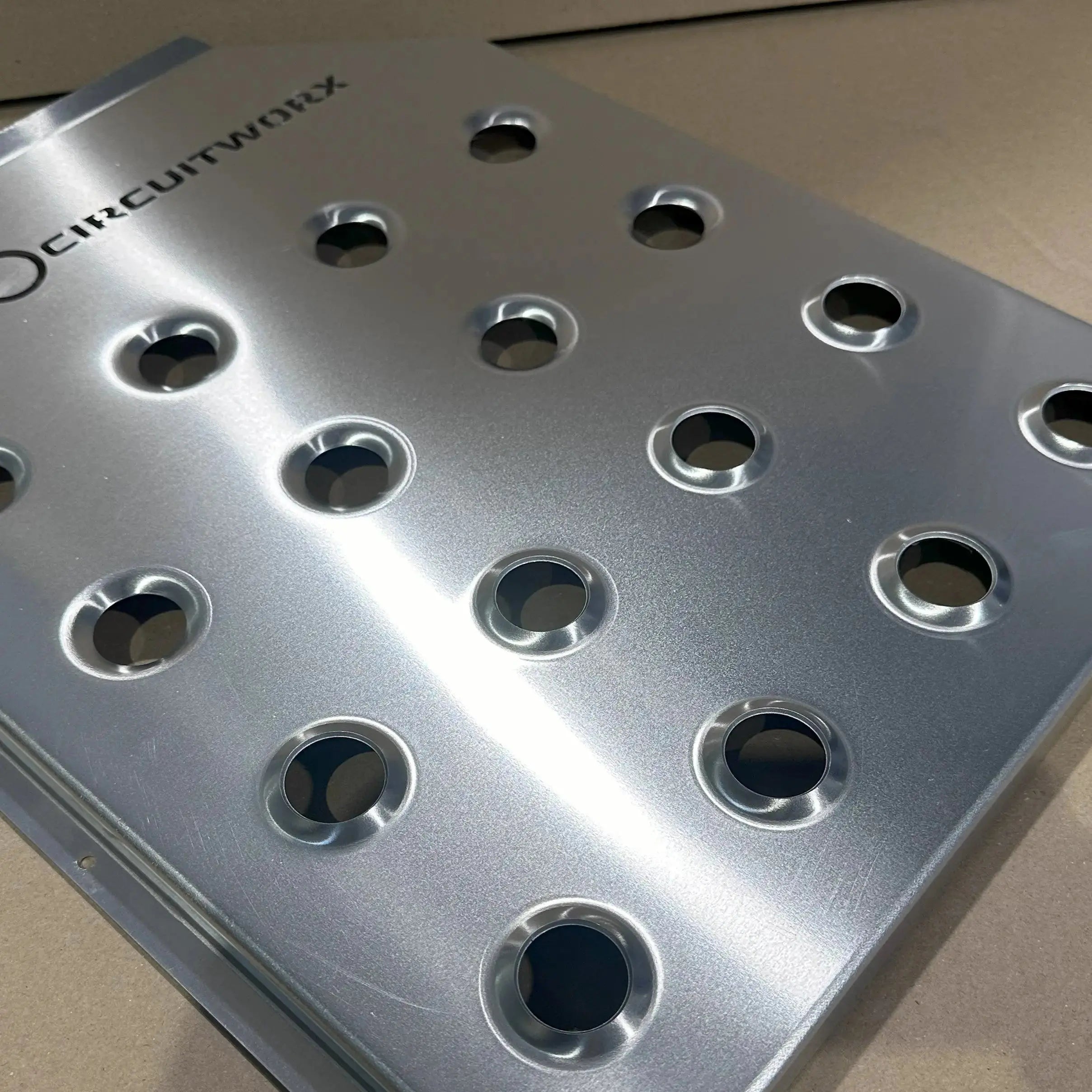 CircuitWorx | Motorsport Louvers | Race Floor Plates| Sideskirts ...