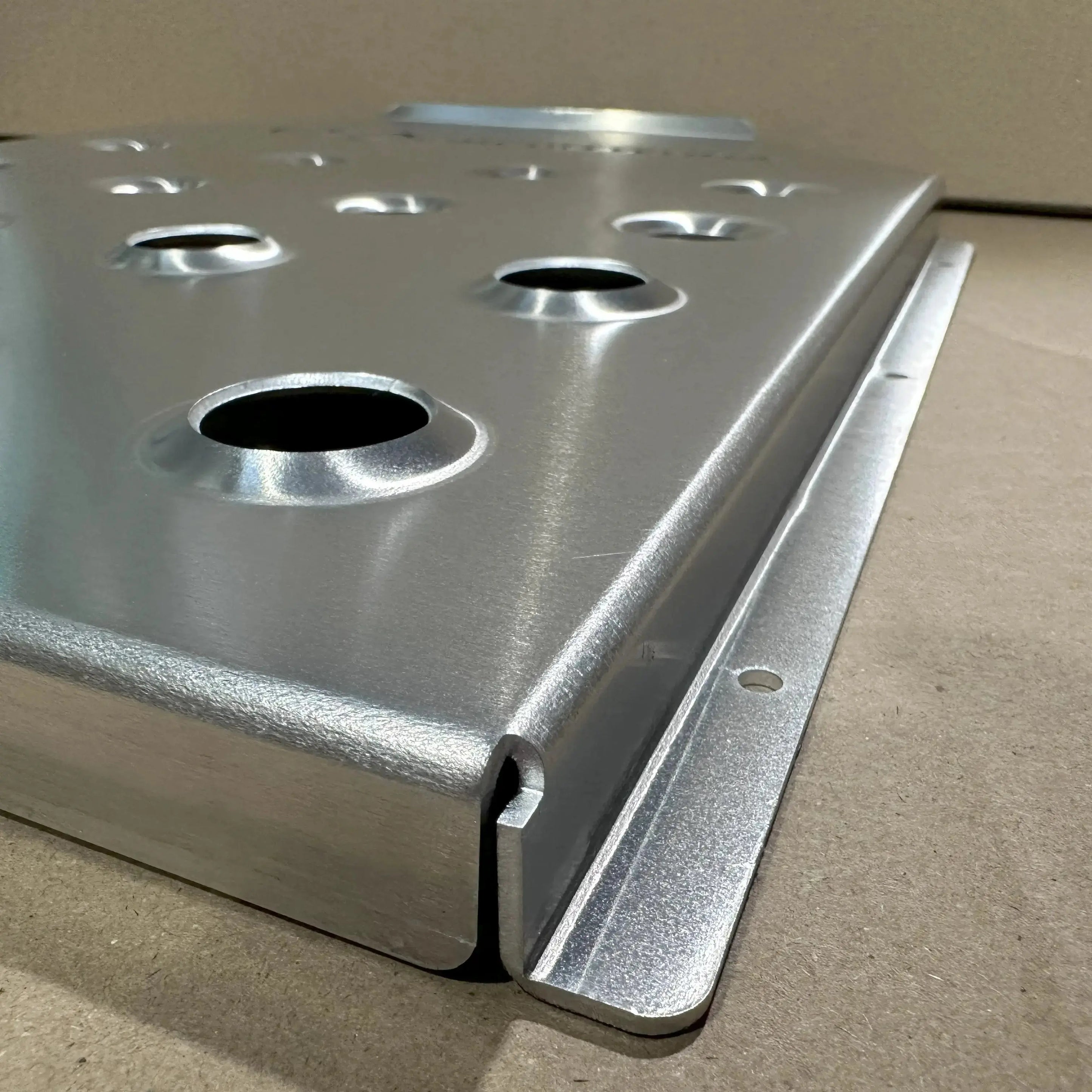 RACING FOOT PLATE - LARGE - DINPLE DIE – CIRCUITWORXS